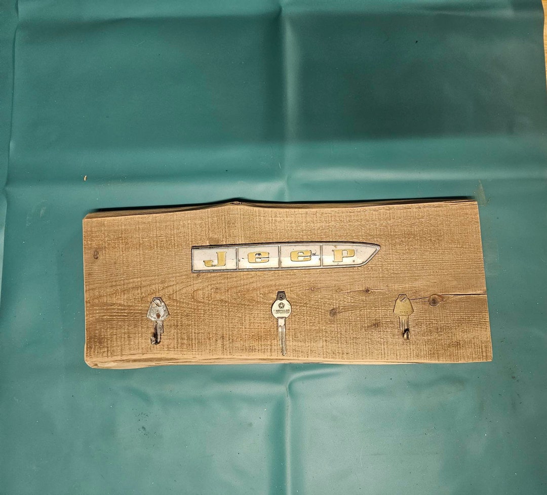 Jeep Emblem Barn Wood Sign With Key Hooks - Etsy
