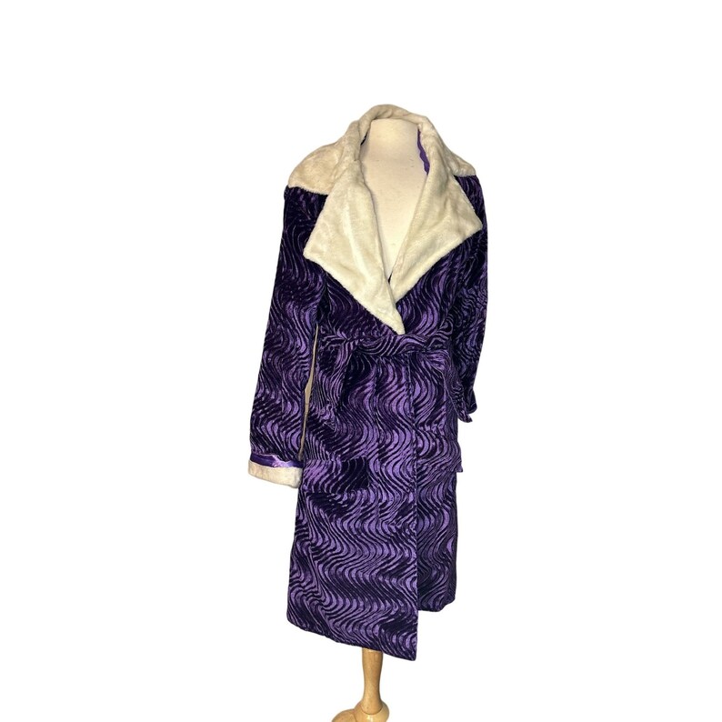 Vintage Southeast Novelty Purple Faux Fur Lined Robe Jacket Pockets ...