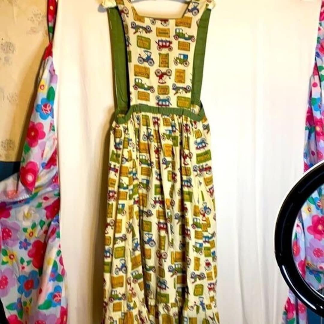 Homemade cottagecore maxi Apron grannycore Vtg Cars - Etsy