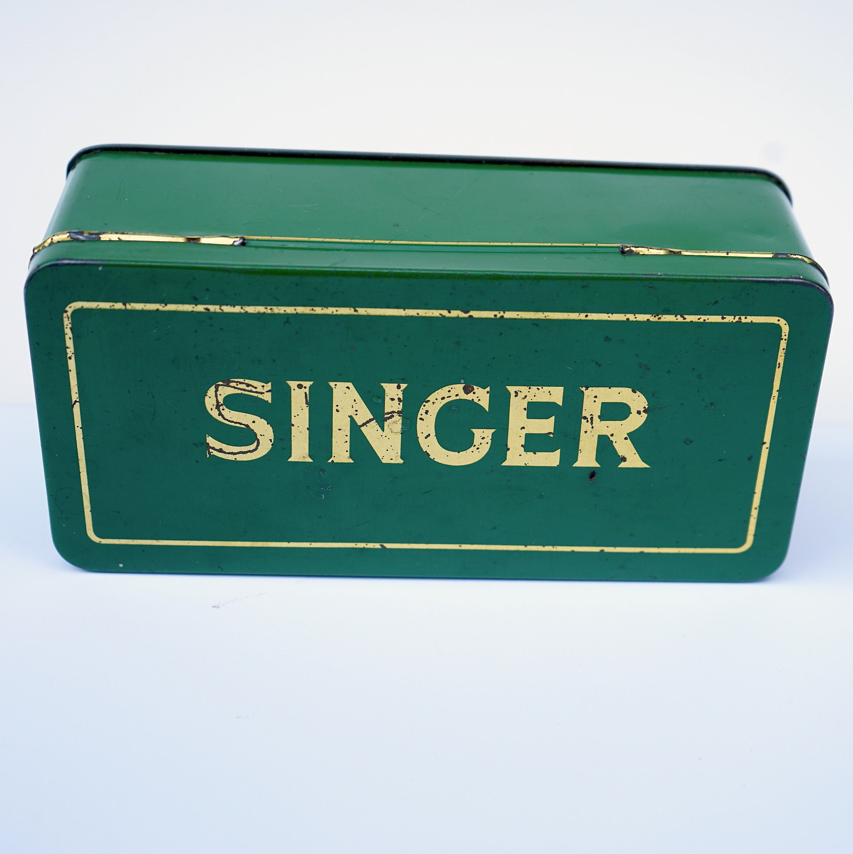 Vintage Singer Sewing Machine Tin With Feet and Bobbins From - Etsy