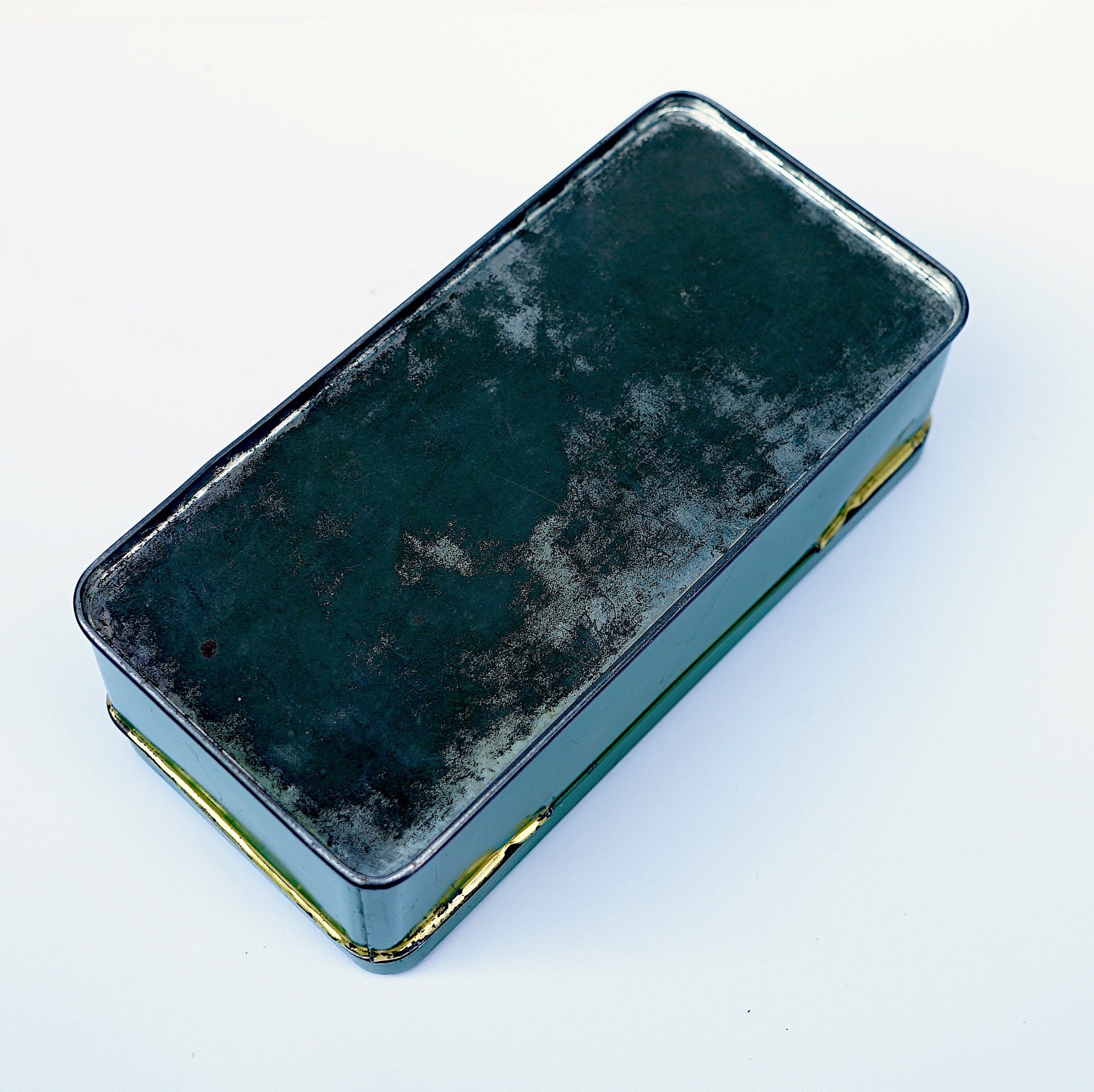 Vintage Singer Sewing Machine Tin With Feet and Bobbins From - Etsy