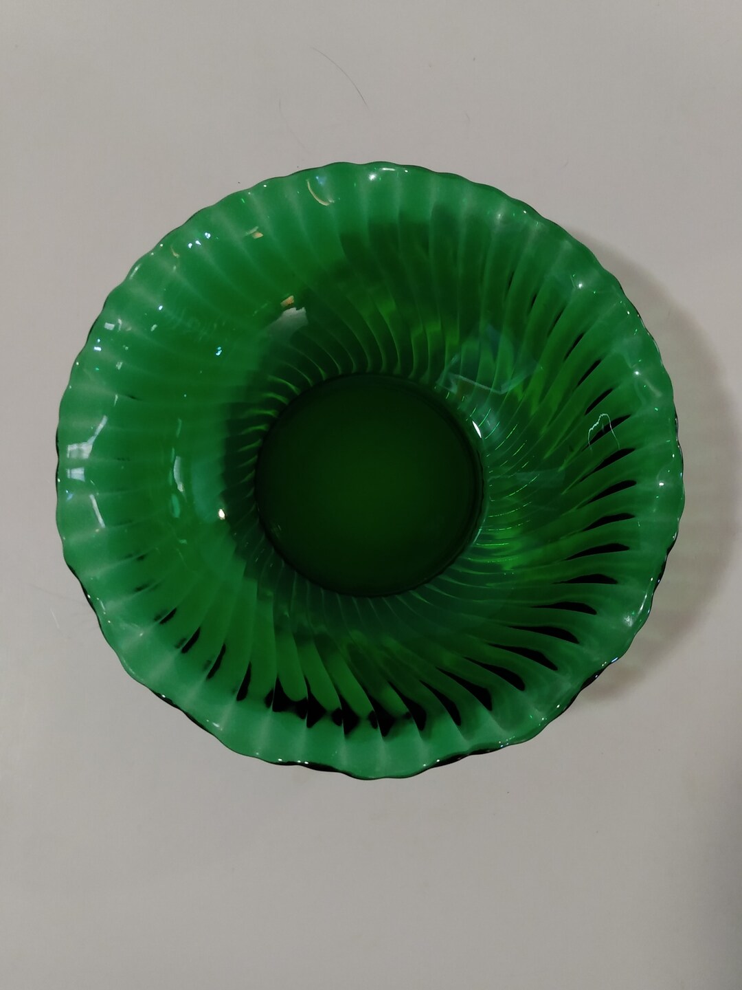 Vintage Gorgeous Green Glass Bowl With Swirling Pattern Mint - Etsy