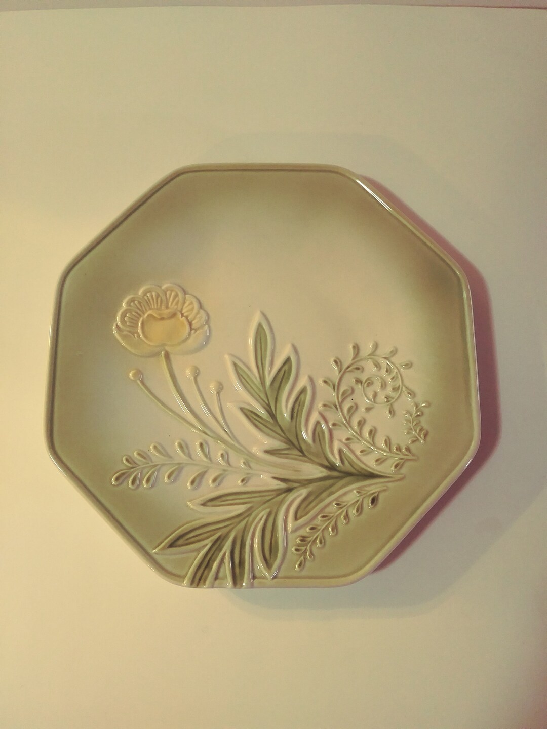 Gorgeous Vintage Decor Plate Retro Flowers Floral Art Deco Style ...