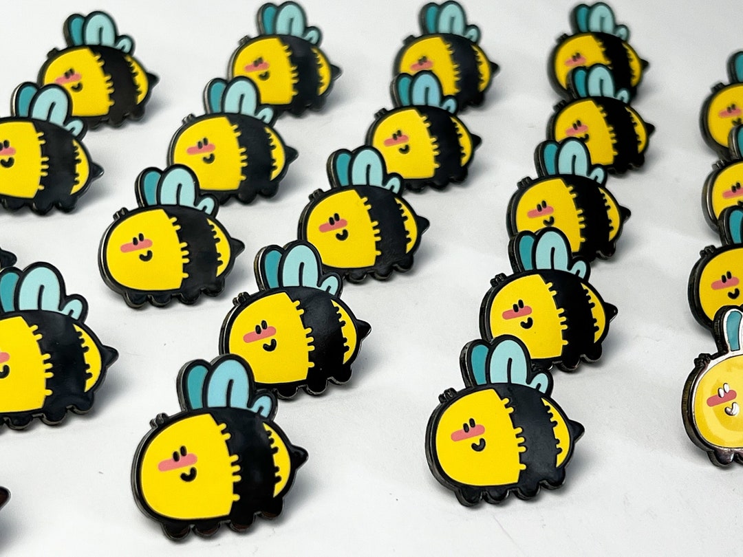 Bee Enamel Pin - Bee Enamel Pin Badge - Kawaii Pins - Cute Enamel Pin ...