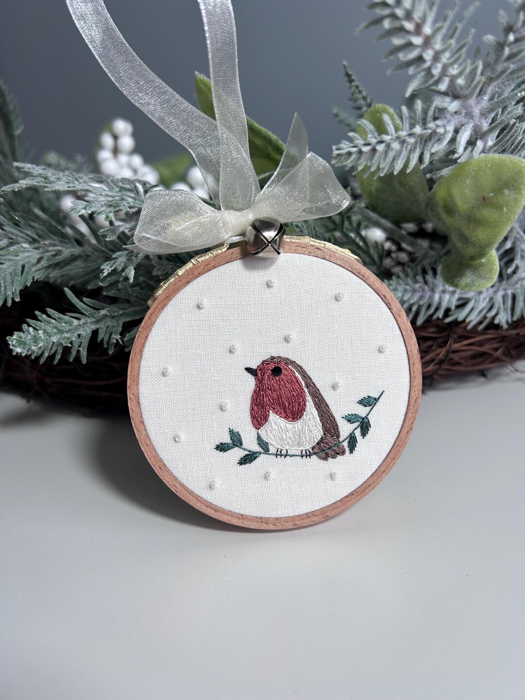 Robin Christmas Tree Bauble, Embroidery Decoration Gift, Robins Appear ...