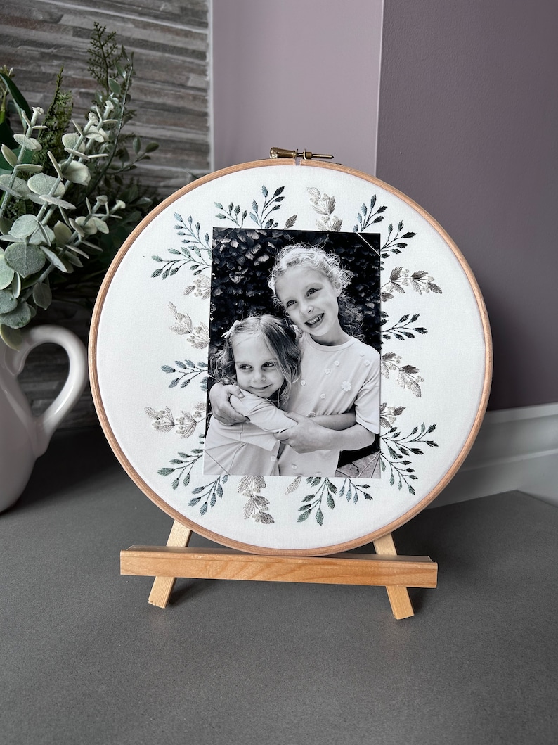 Leaf Design Embroidery Photo Frame Hoop, Wedding or Anniversary Gift - Etsy