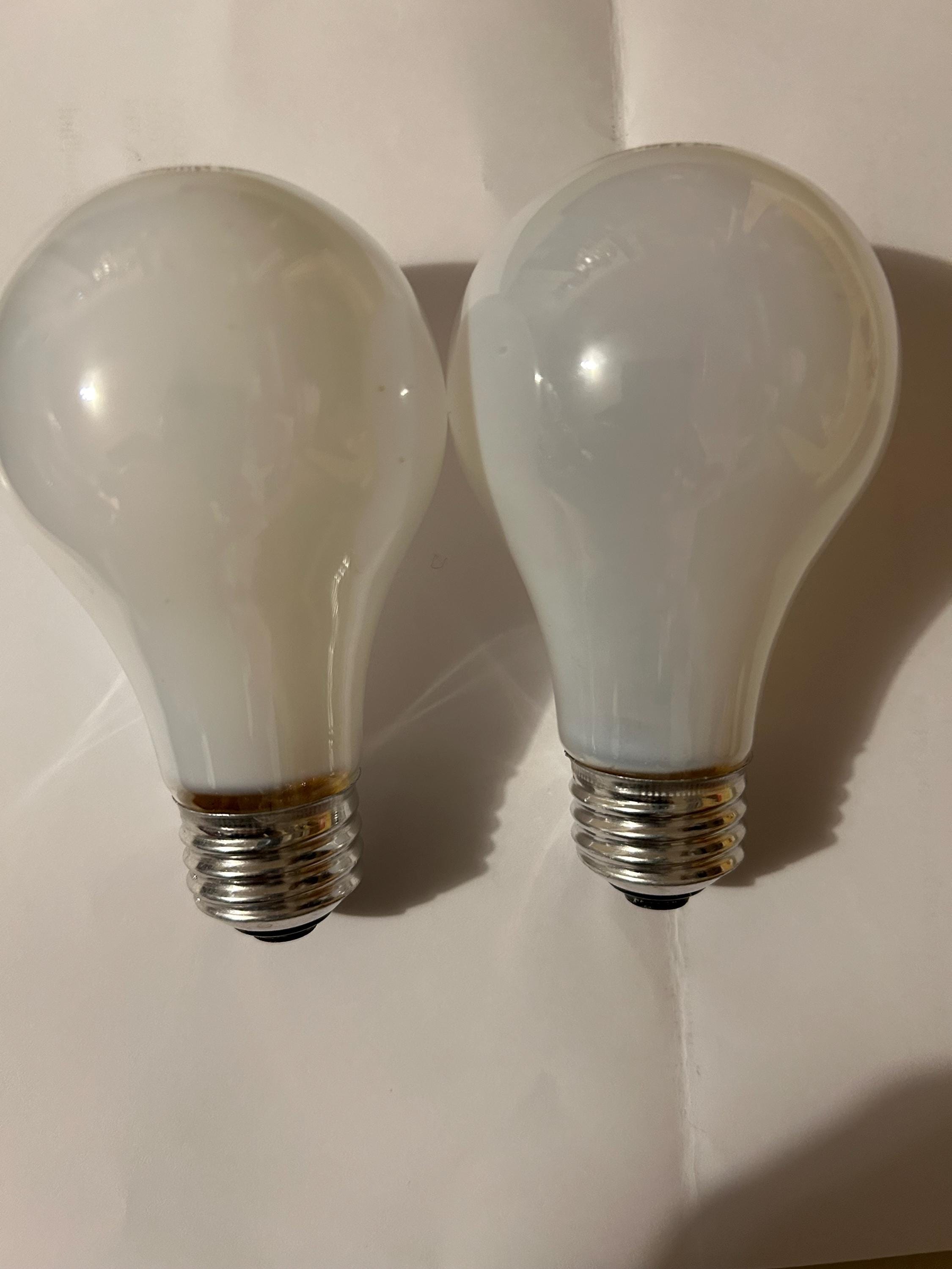 GE 40w Soft White 2 Light Bulbs - A19 Basic E26 Base 1 Pack - Etsy