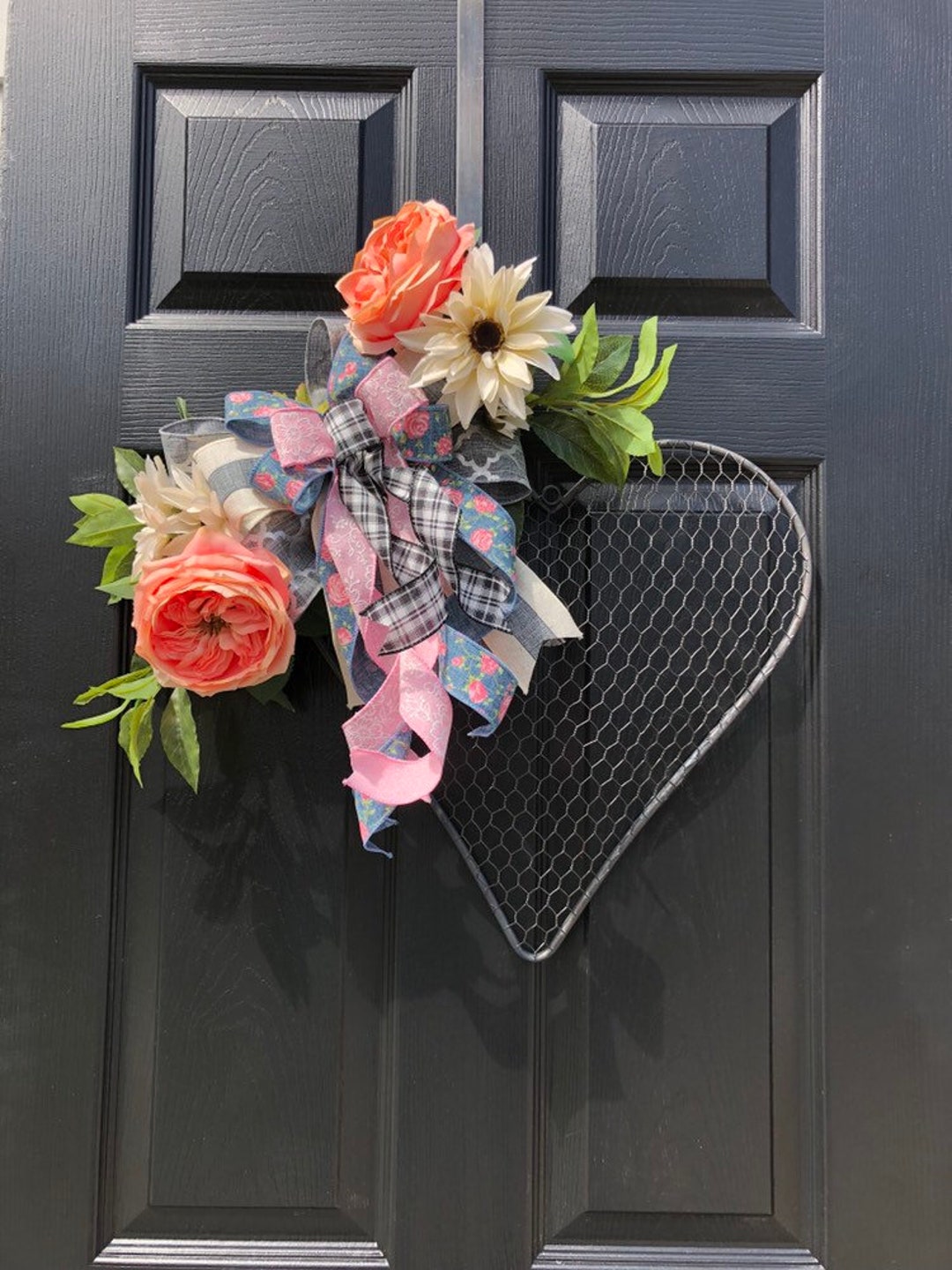Heart Shaped Chicken Wire Door Hanger, Floral Door Hanger, Farmhouse ...
