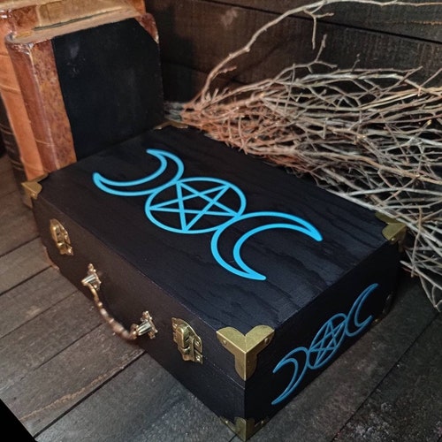 Large Altar Box for Mulltiple Tarot Decks / Wiccan Supplies / - Etsy