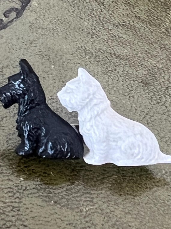 plastic scotch whisky dogs - Gem