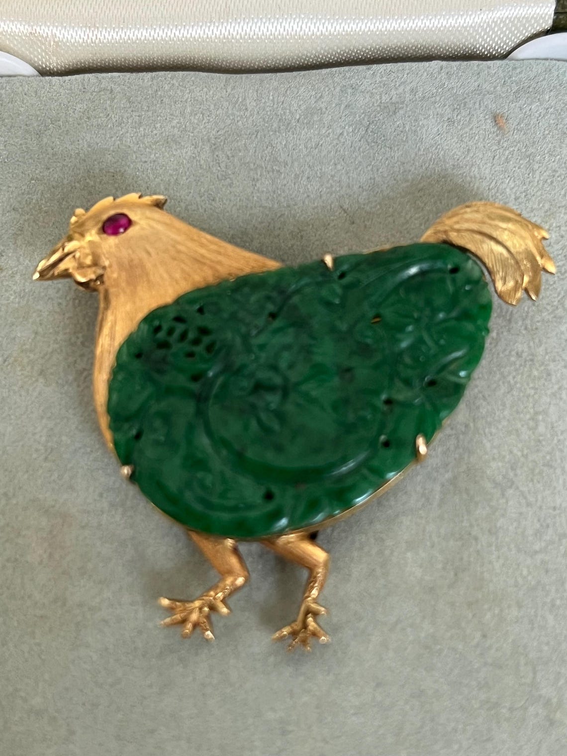 Superb 14 Ct Gold Jade Rooster Brooch With Ruby Eyes Weighs 8 Gms - Etsy