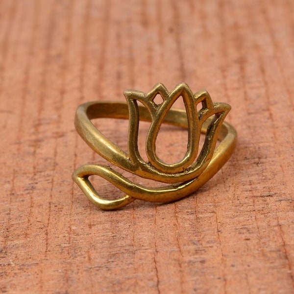 Lotus Ring - Etsy