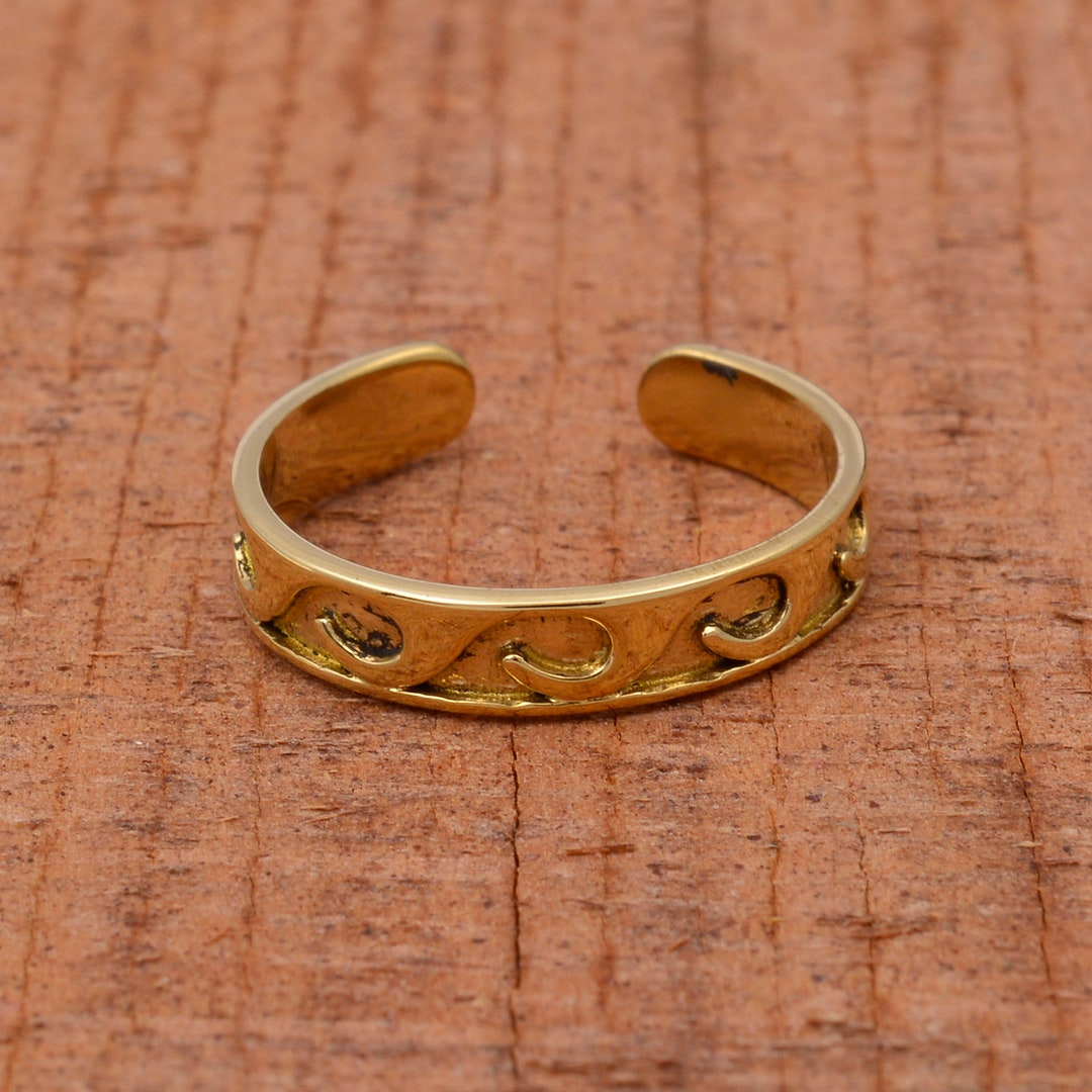 Gold Brass Wave Toe Ring - Adjustable Beach Jewelry - Etsy