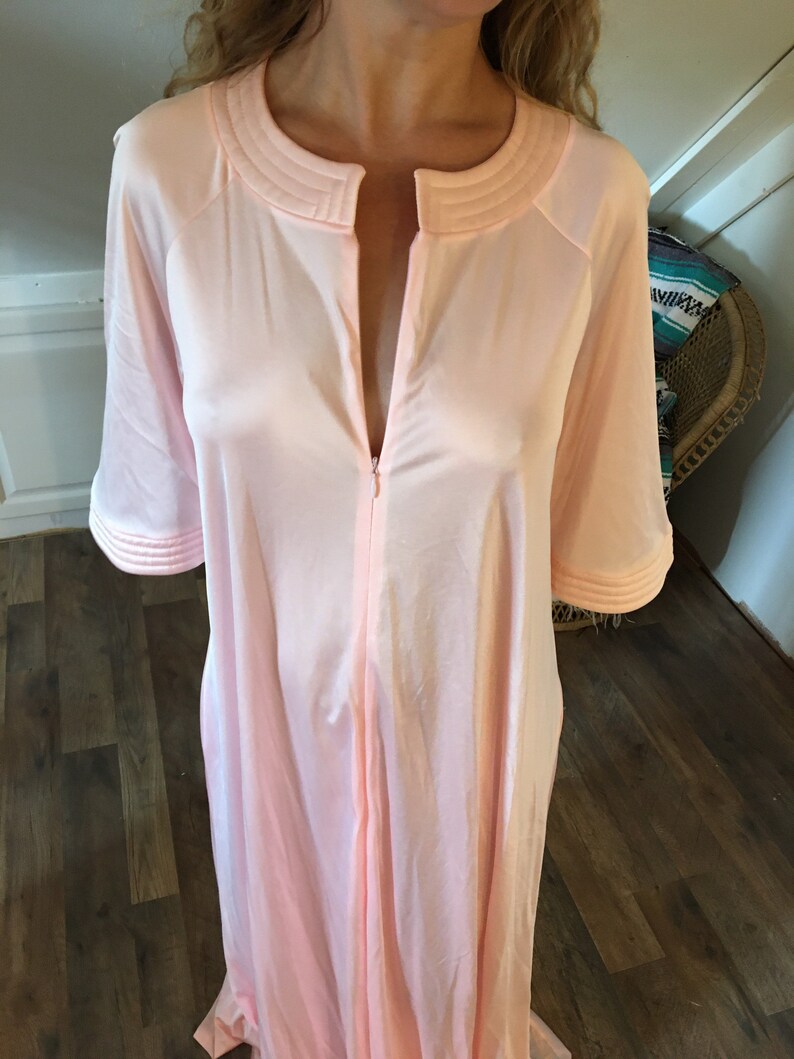 Vintage Vanity Fair Robe Medium NOS Robe Women's Robe - Etsy