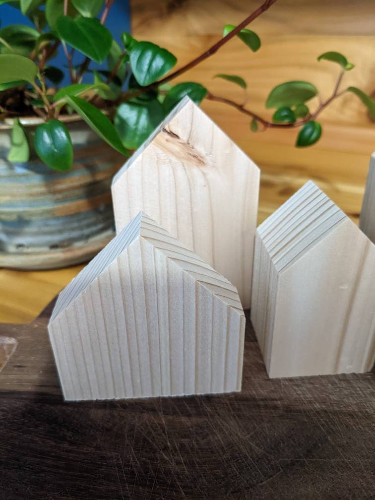 25 Wood House Shapes: DIY Miniature Village, Farmhouse Tiered Tray ...