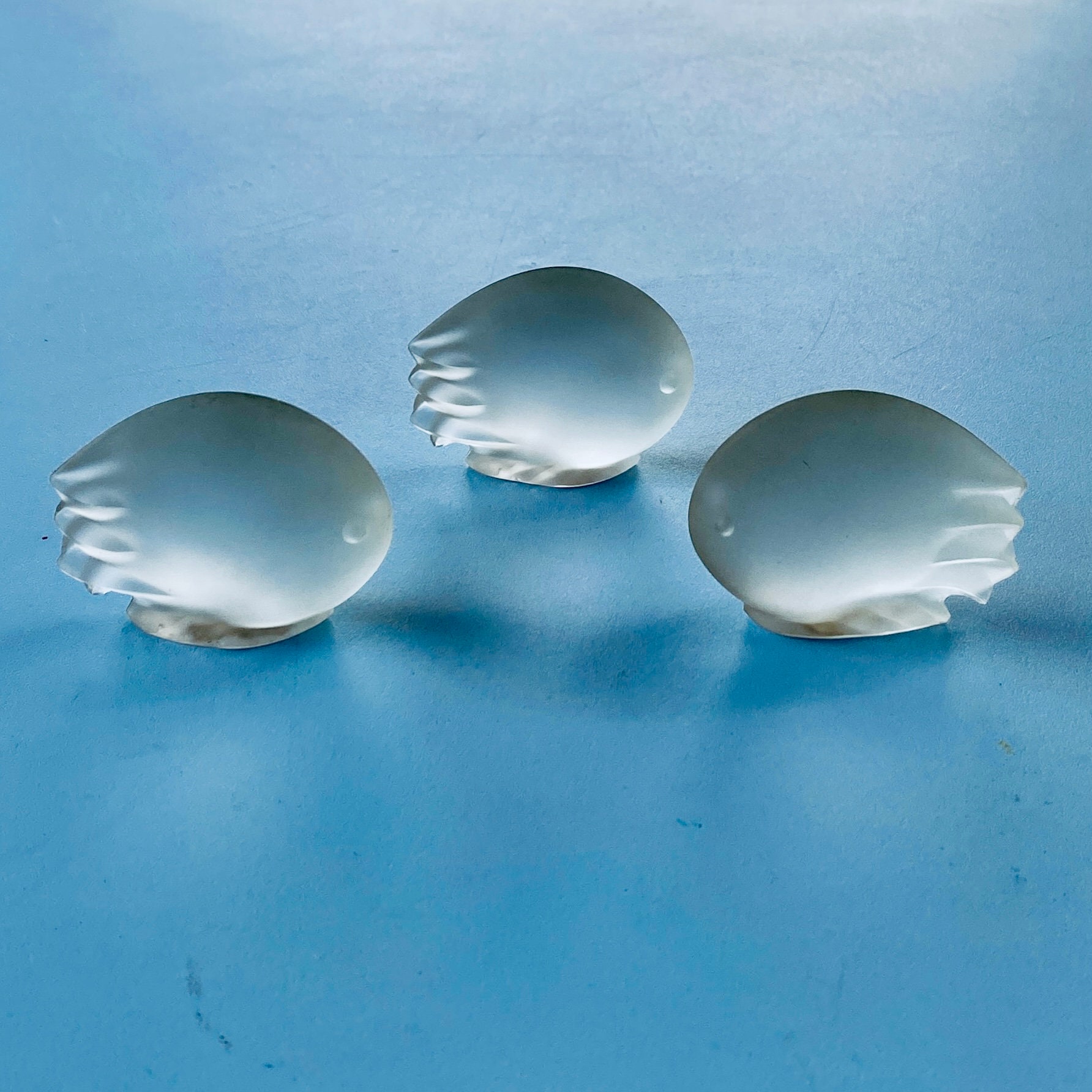 LUCIENNE BLOCH Design Set of Three Frosted Glass Fish - Etsy