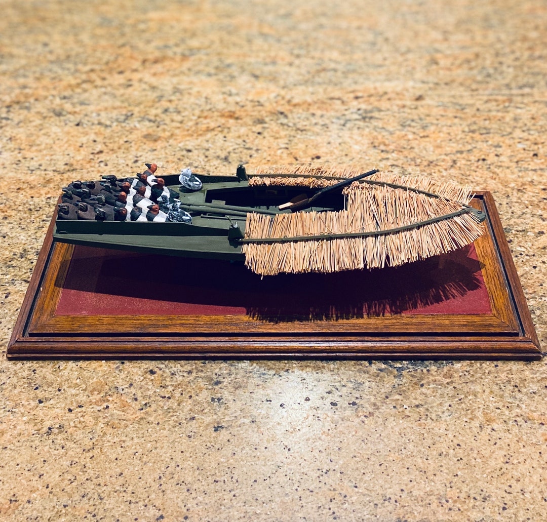 BARNEGAT BAY Vintage Sneakbox Duck Boat Skiff Display Model With Grass ...