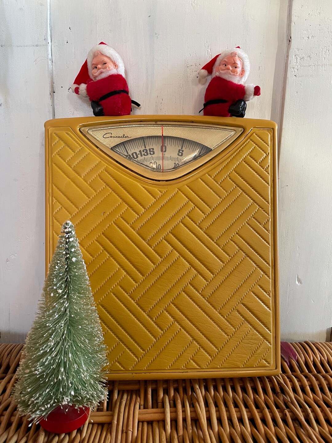 Vintage Bathroom Scale - Etsy