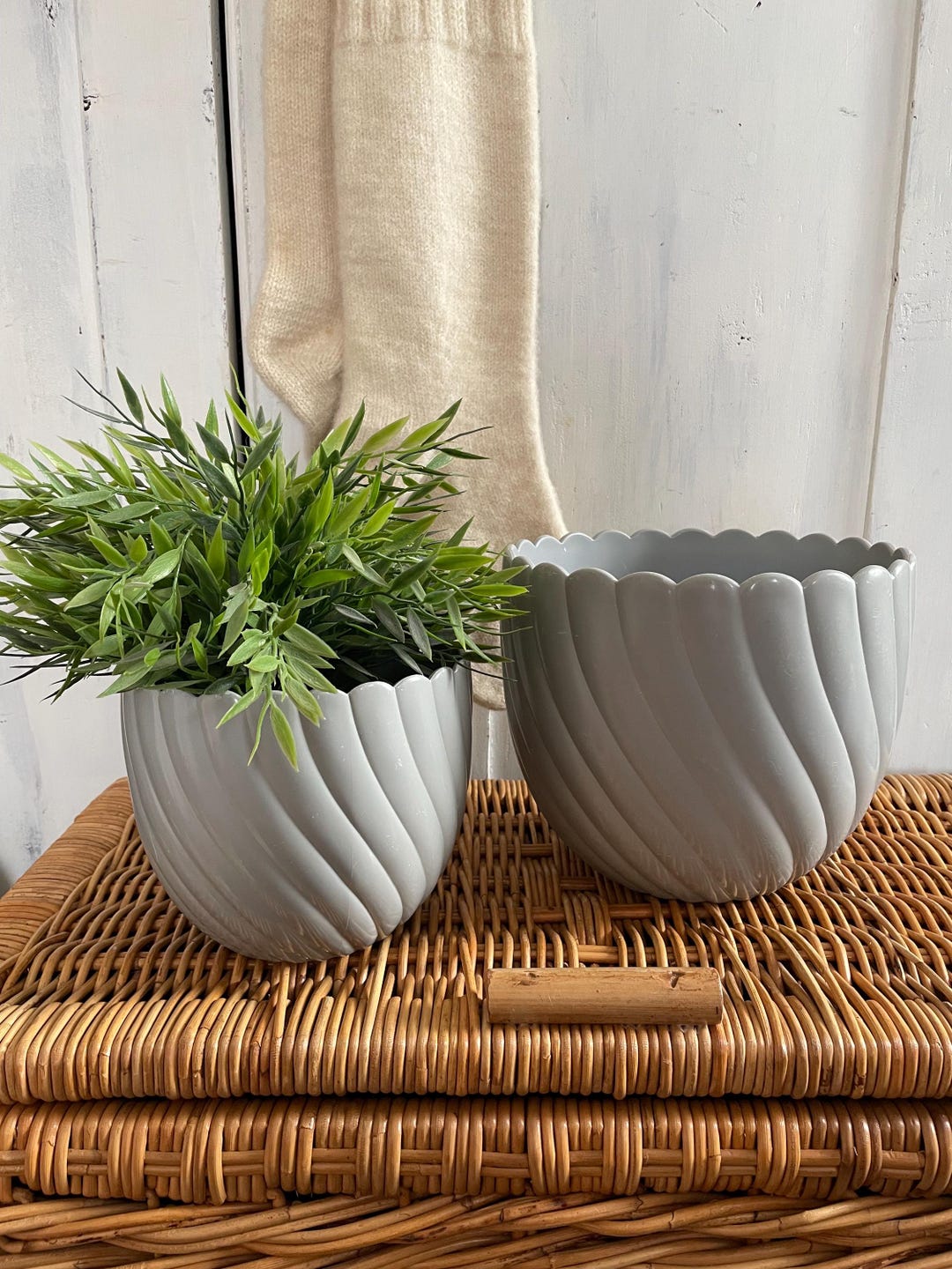 Vintage Plastic Planter - Etsy