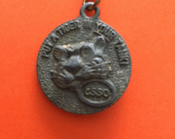 Vintage Esso Put a Tiger in Your Tank Key Medallion on Chain Metal CAR ...