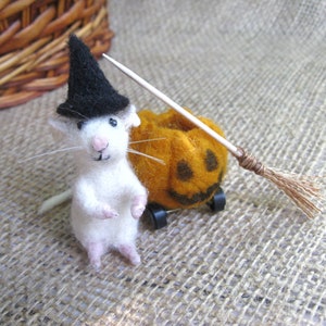 Little Mouse Made of Felt. Halloween Decor - Etsy