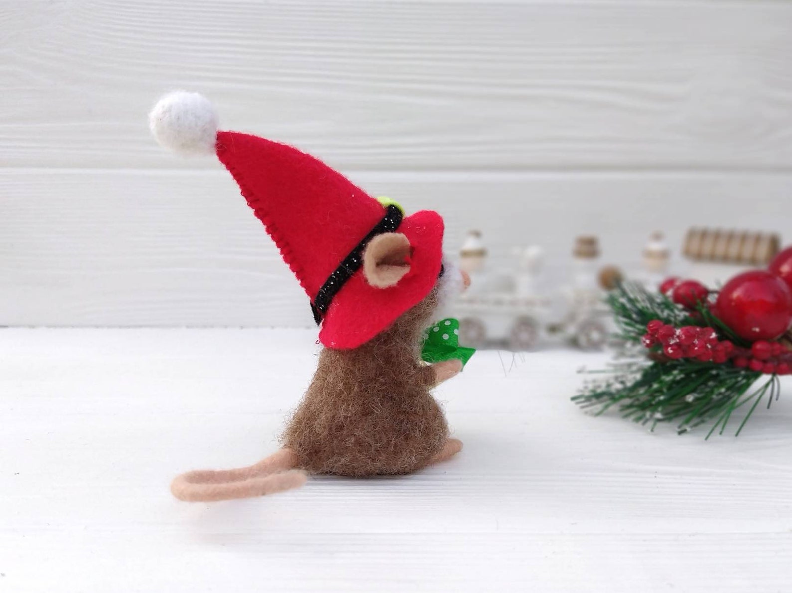 Felted Christmas Mouse With Natural Wool Needles - Etsy