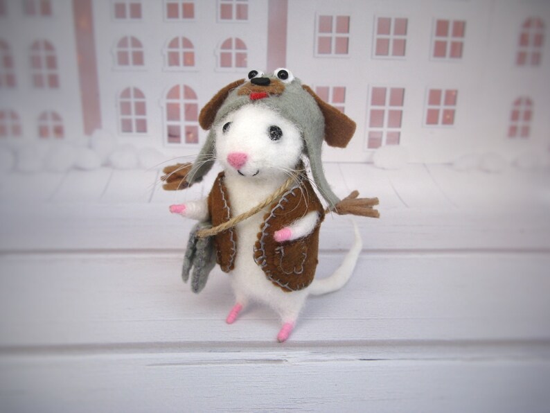 Needle-felted Mouse in a Dog's Hat. White Miniature Mouse | Etsy UK