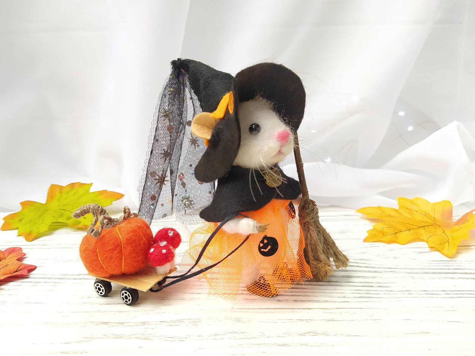Felt Halloween Mouse With Pumpkin. - Etsy