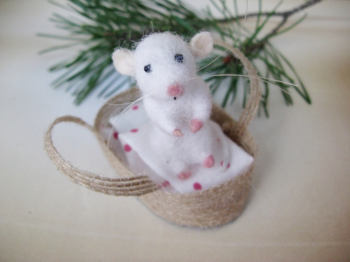 Sleeping Miniature Mouse Felt Gift Mouse Rodent Figure - Etsy