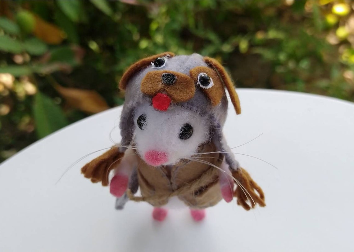 Needle-felted Mouse in a Dog's Hat. White Miniature Mouse | Etsy