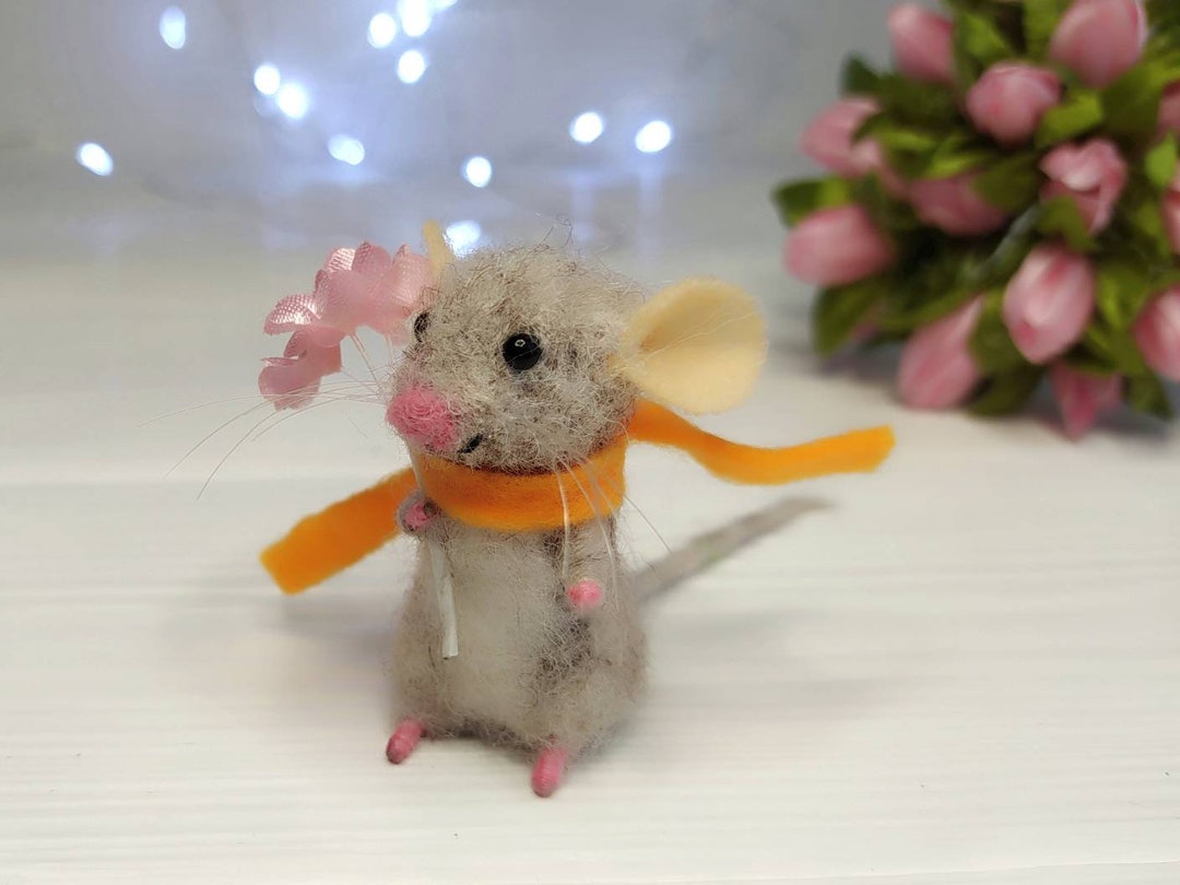 Needle Felted Mouse, Mouse Figurine - Etsy