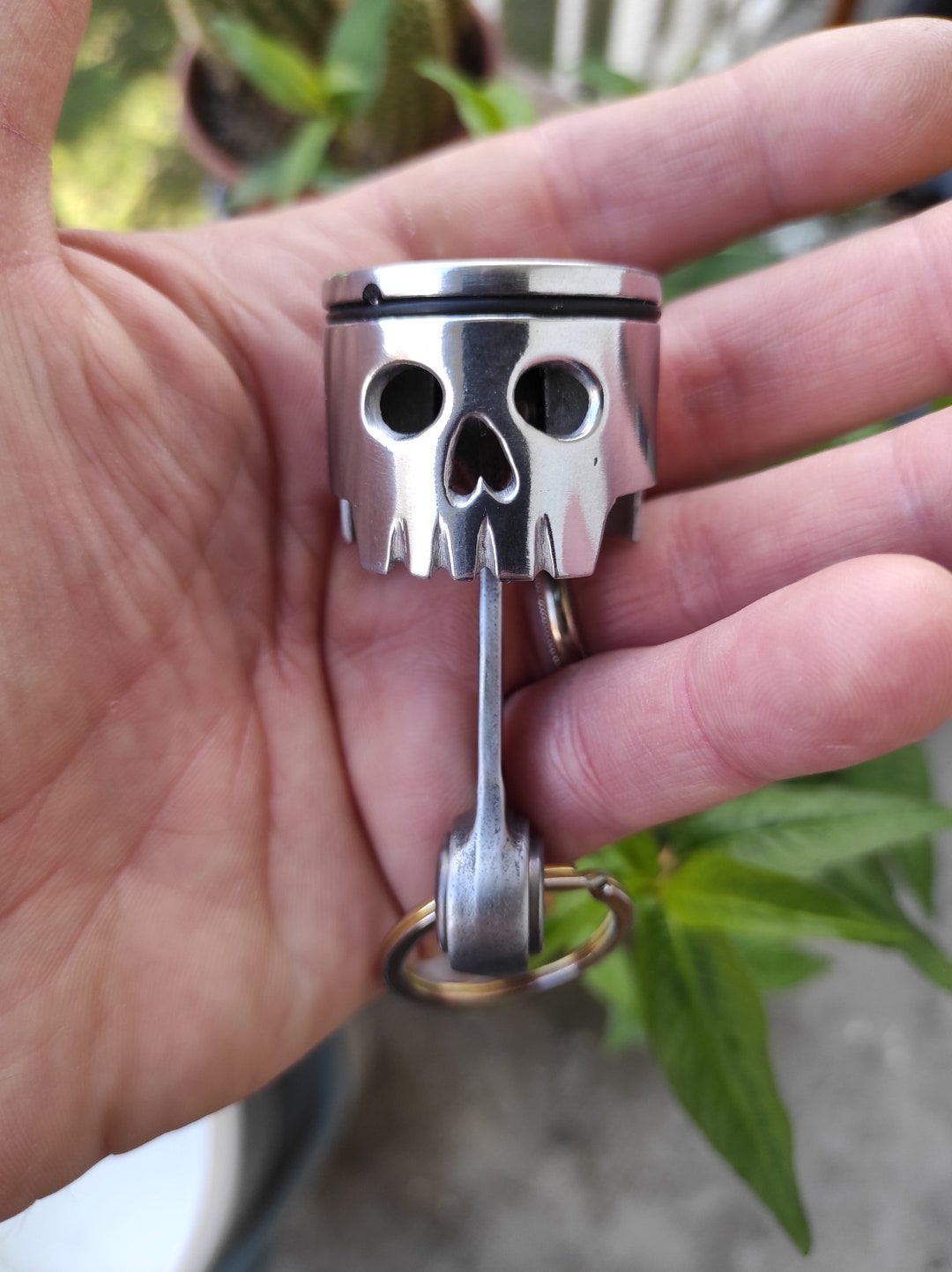 Piston Skull Key Ring - Etsy