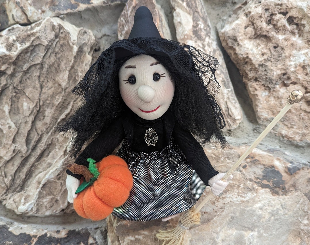 Flying Witch Good Luck Doll Cute Creepy Doll Witch Ornament La Befana Baba Yaga Kitchen
