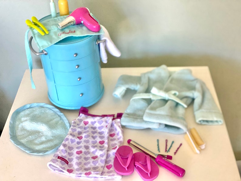 American Girl Doll Salon Styling Caddy Station Spa Wrap, Bathrobe, Doll ...