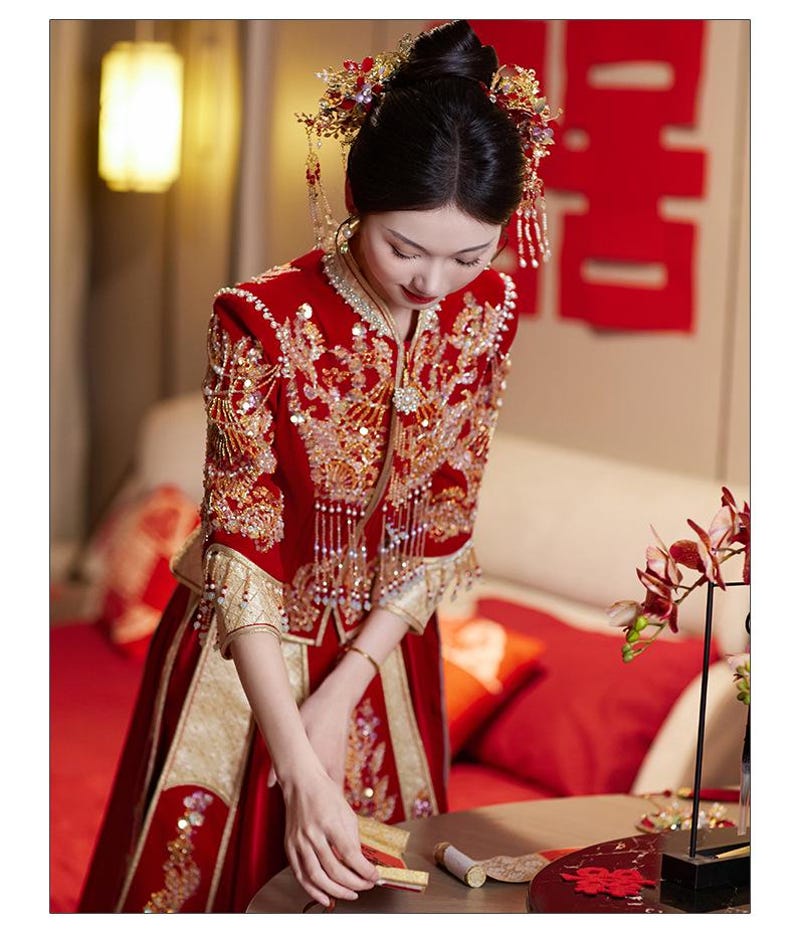 Traditional Chinese Bridal Red Wedding Xiuhe Dress, 苏绣su Heavy ...