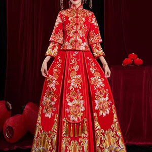 Traditional Chinese Bridal Red Wedding Xiuhe Dress, Named 紫薇 Su ...