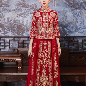 Traditional Chinese Bridal Red Wedding Xiuhe Dress,诗音 Embroidery Flower ...