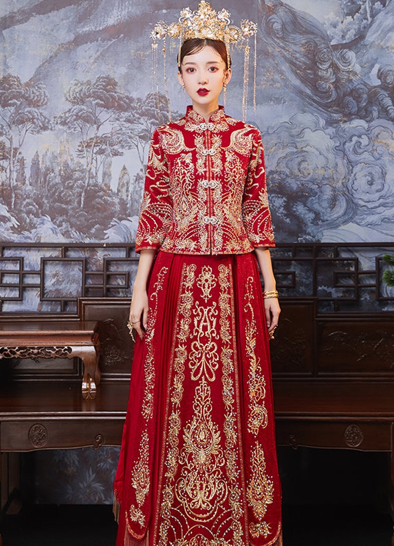 Traditional Chinese Bridal Red Wedding Xiuhe Dress,诗音 Embroidery Flower ...