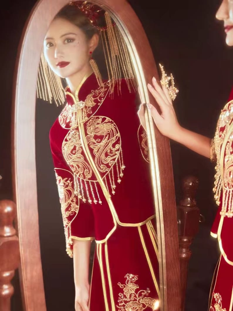 Traditional Chinese Bridal Red Wedding Xiuhe Dress, 有凤来仪 Embroidery ...