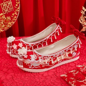Premium Handmade Traditional Chinese Red Wedding Shoes, China Red Xiuhe ...