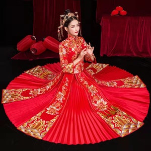 Traditional Chinese Bridal Red Wedding Xiuhe Dress, Named 紫薇 Su ...