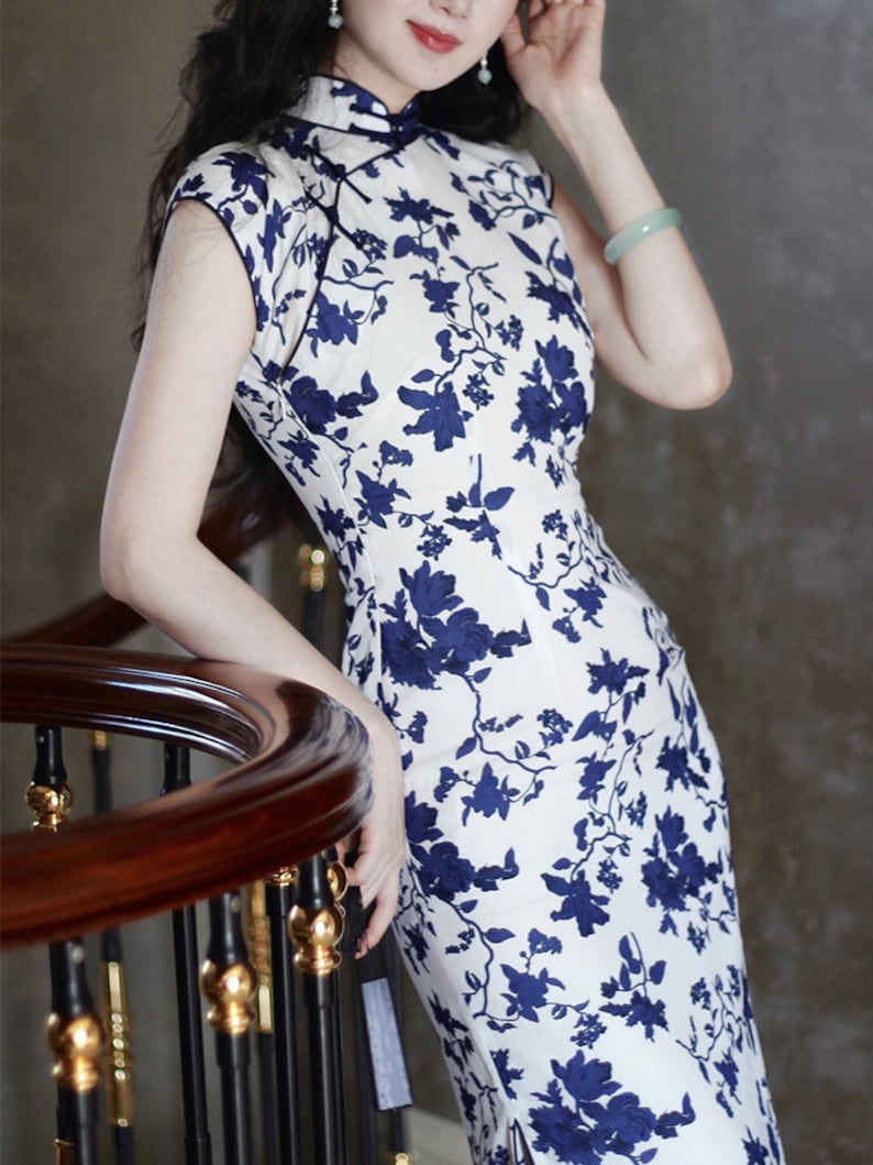 Premium Cut Cultural Young Lady Qipao， Side Pankou Open Closure 真襟平肩 ...