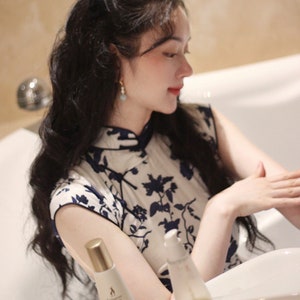Premium Cut Cultural Young Lady Qipao， Side Pankou Open Closure 真襟平肩 ...