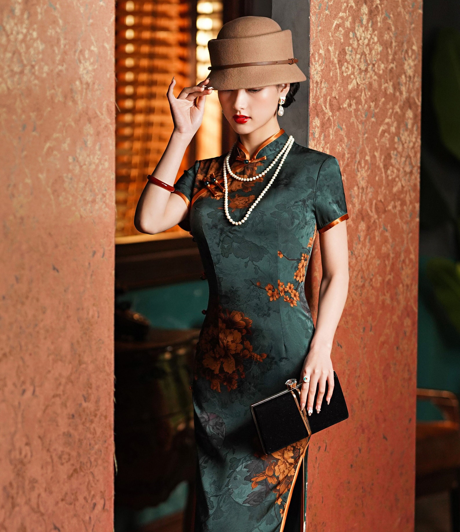 New Arrival Vintage China Cheongsam, Classic Jacquard Flower Surface ...