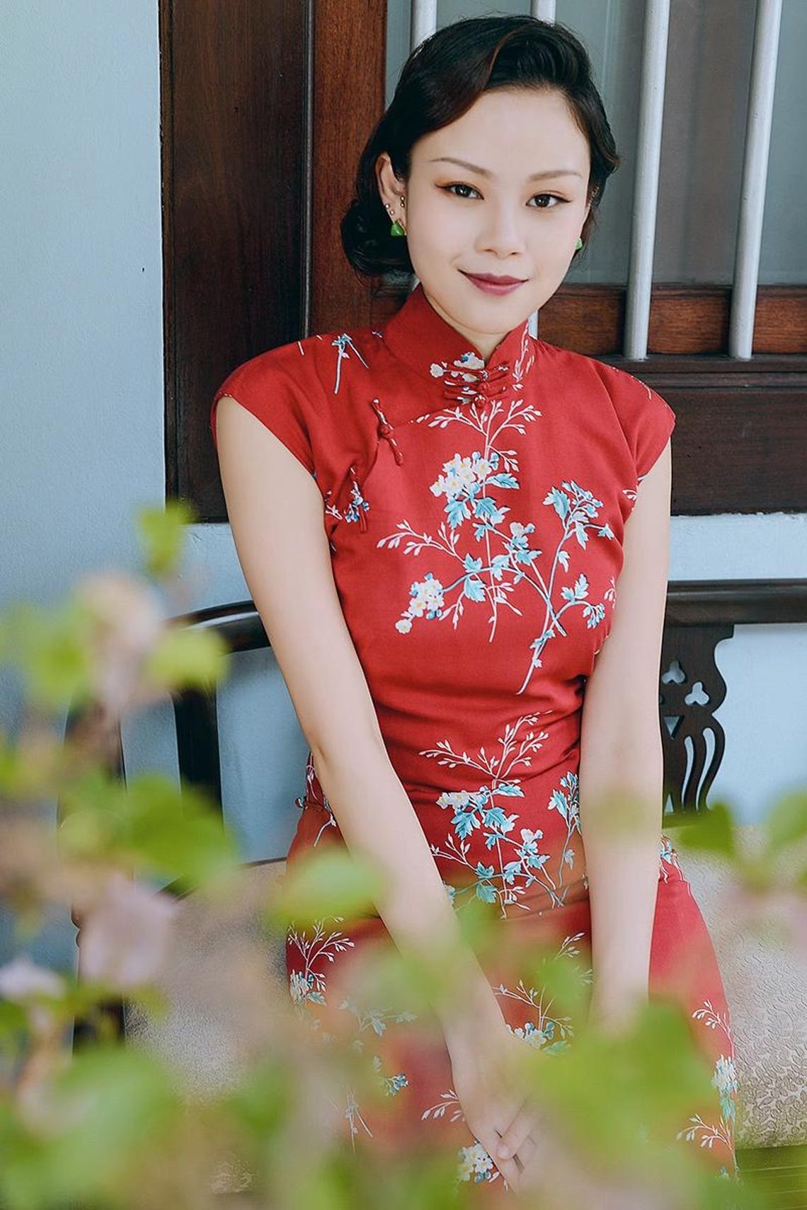 Premium Cut HK Lady Red Qipao, Side Pankou Open Closure 真襟斜肩 Vivid ...