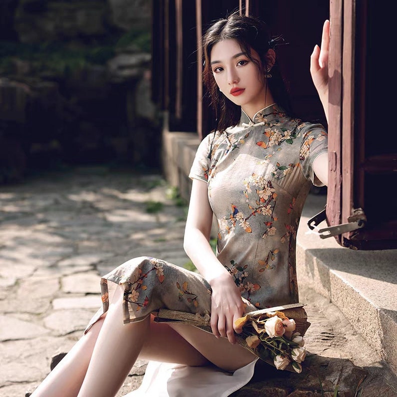 Traditional Chinese Cheongsam Dress China Qipao Painted 寒梅 - Etsy UK