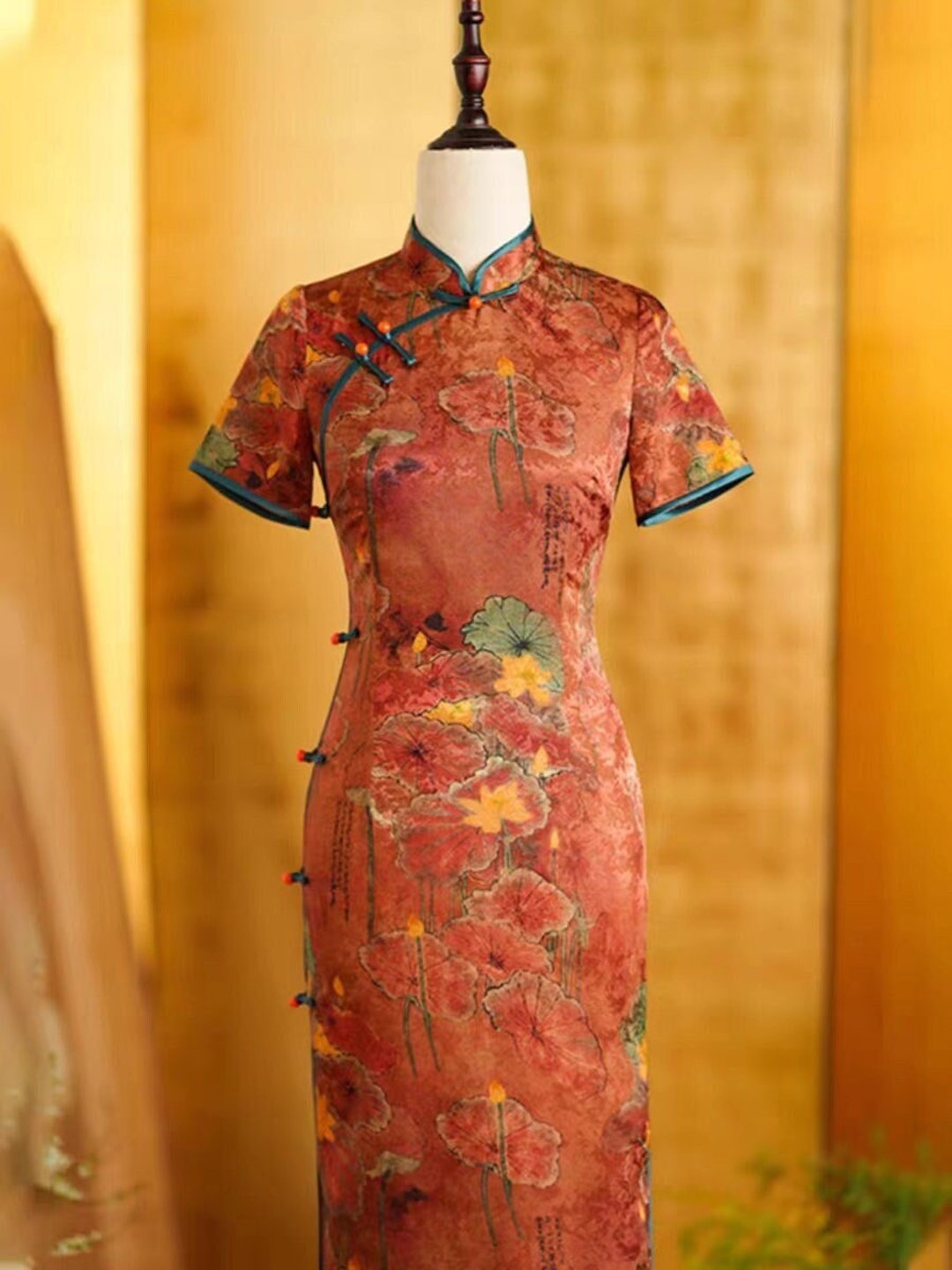 New China Cheongsam, Water Lily+ Han Zi Printed Red Qipao, Prom Dress ...