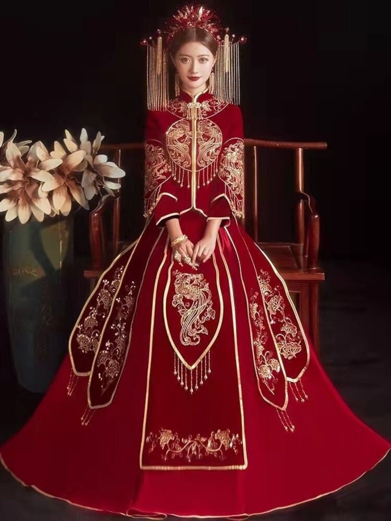 Traditional Chinese Bridal Red Wedding Xiuhe Dress, 有凤来仪 Embroidery ...