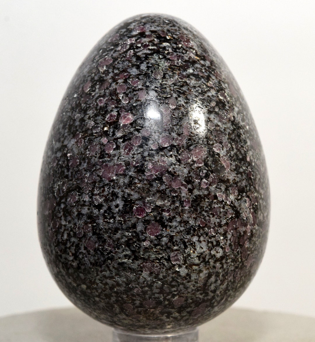 Red Ruby Spinel / Balas Red Ruby in Matrix Egg Polished 58mm 160g ...