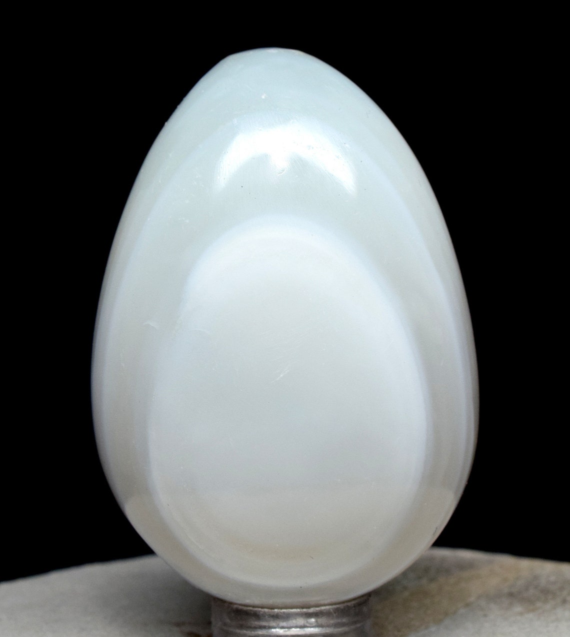 Banded White Chalcedony Agate W/ Quartz Carved Egg Polished 54mm 105g ...